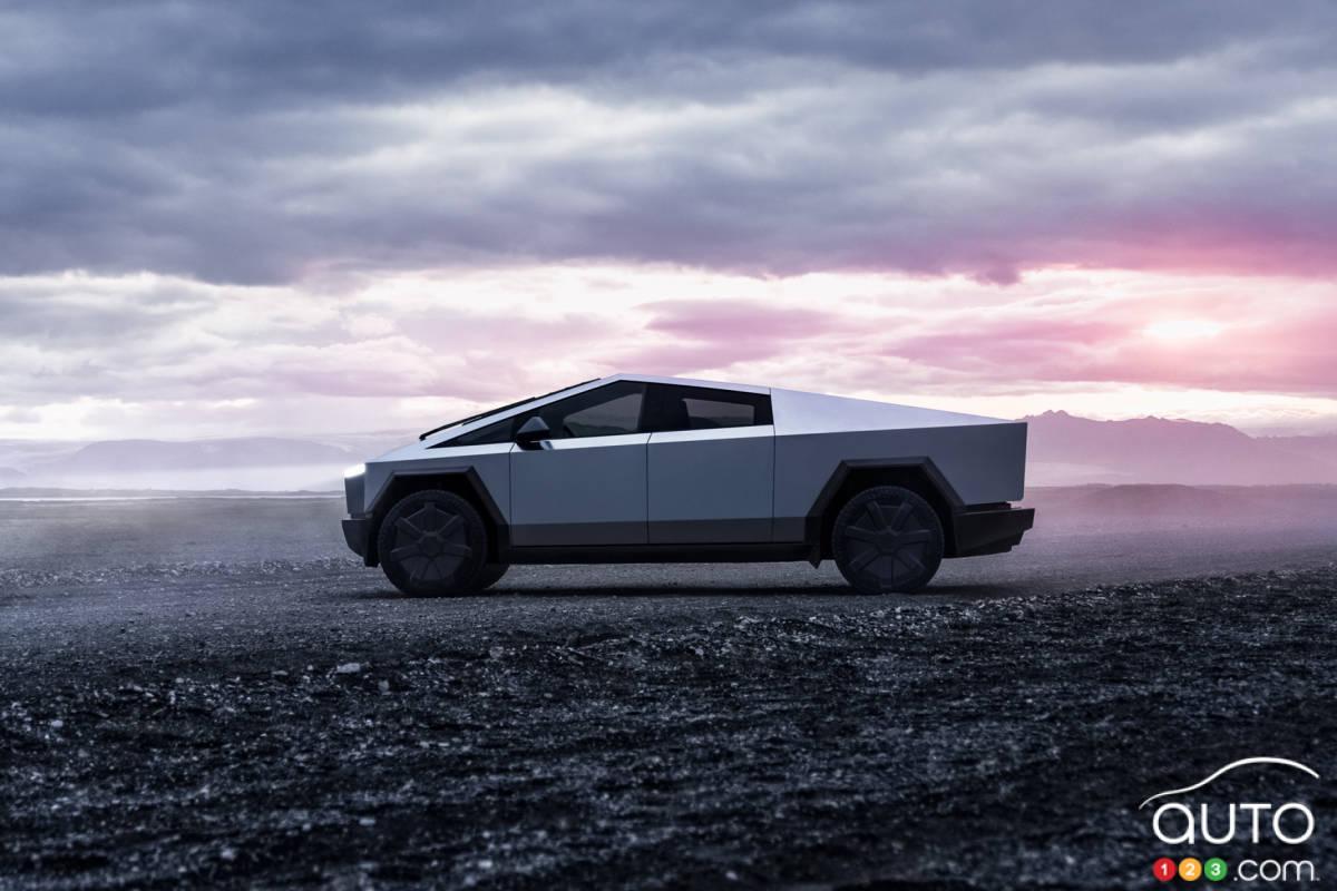 L’Aviation américaine va acheter deux Tesla Cybertruck pour servir de ...